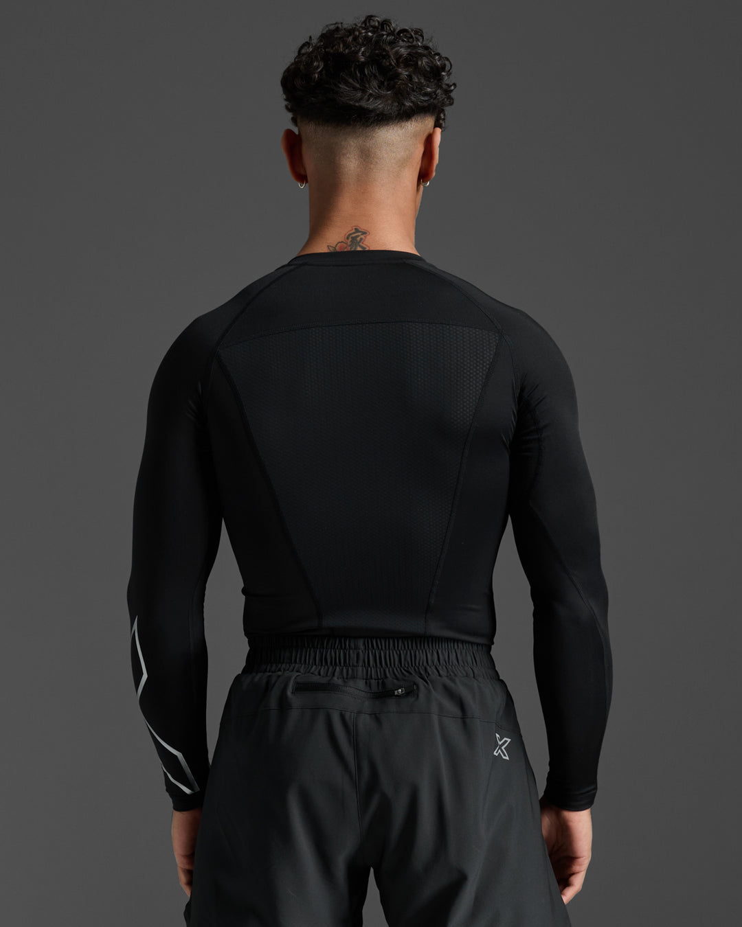 Men's Long Sleeve Compression Shirt, White – 2XU US